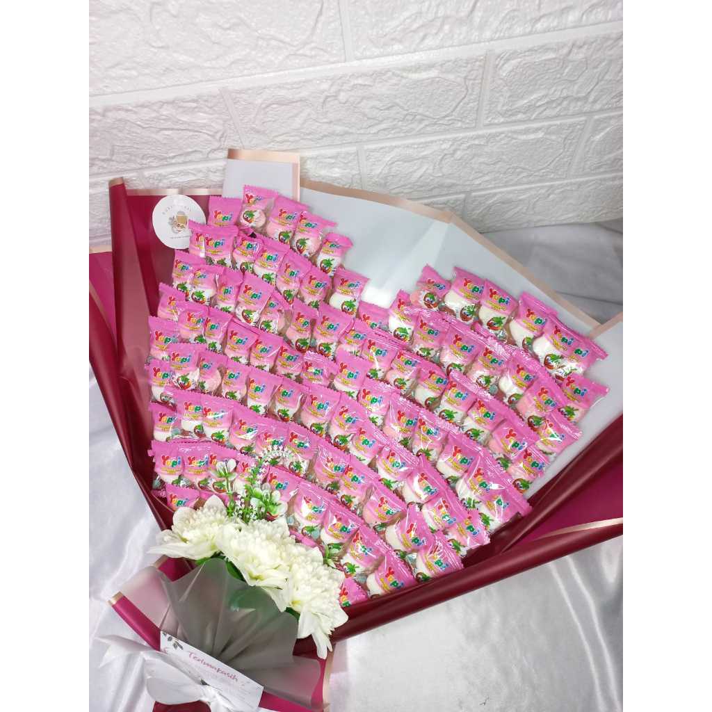 Jual Buket yupi love Bouquet permen yupi dan bunga | Shopee Indonesia