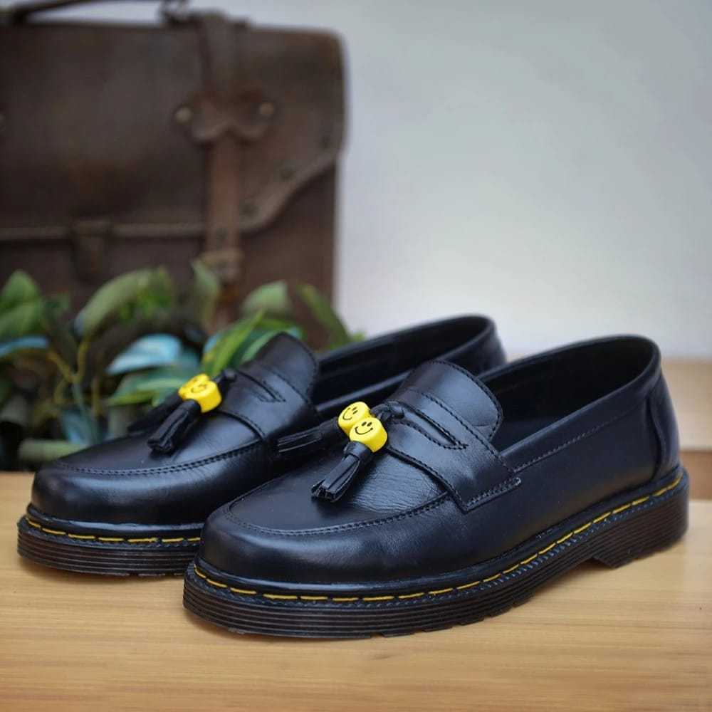 Jual Hedwig Smiley Sepatu Penny loafers Pria Wanita Docmart Loafers ...