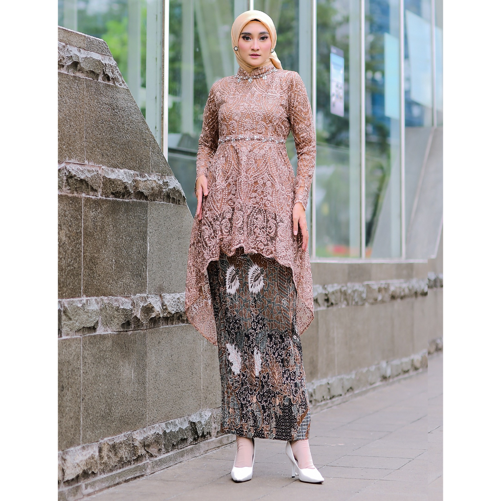 Jual ADINDA - SET KEBAYA BROKAT TILE PAYET SAHRINI / KEBAYA BROKAT ...