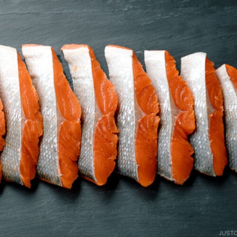 Jual Salmon Fillet Ikan Salmon Fillet Daging Ikan - 45 s.d 55gr RANDOM ...