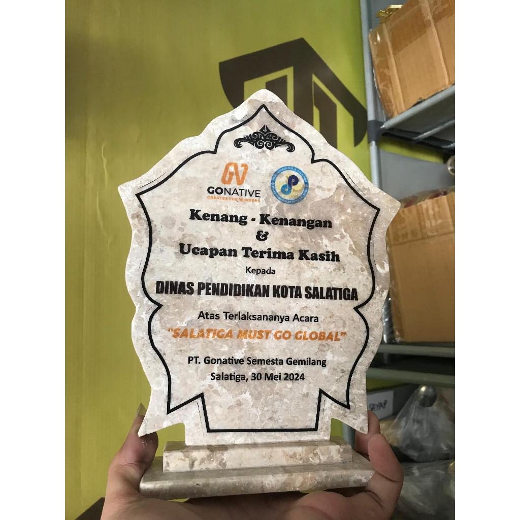 Jual Vandel Plakat Marmer Besar Cinderamata Kenang-Kenangan PKL/MAGANG ...