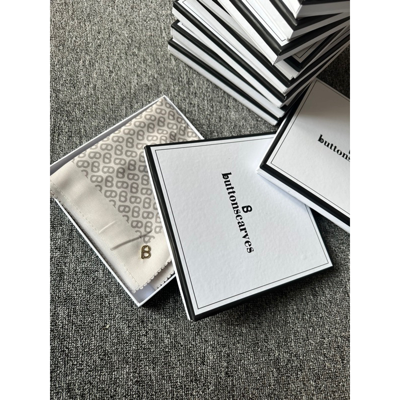 Jual box buttonscarves hard box hijab kotak kado | Shopee Indonesia
