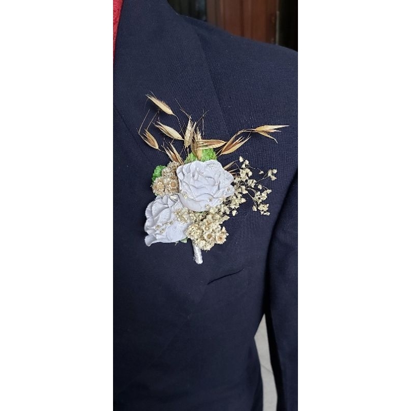 Jual Bunga jas corsage bunga sumdok bros panitia | Shopee Indonesia
