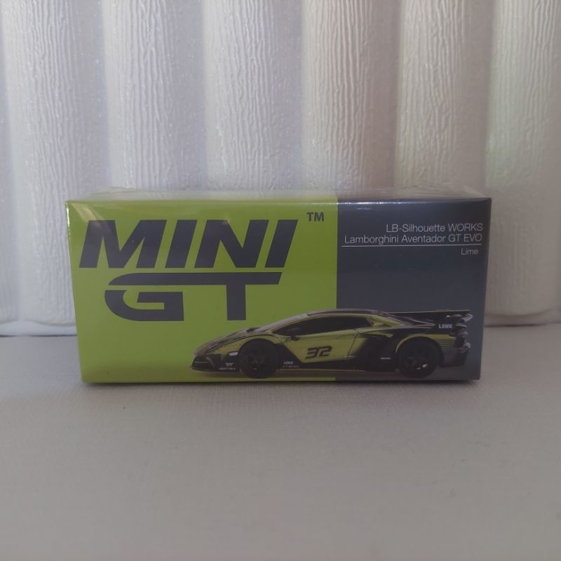 Jual MGT Mini GT 605 LB Silhouette Works Lamborghini Aventador GT EVO ...