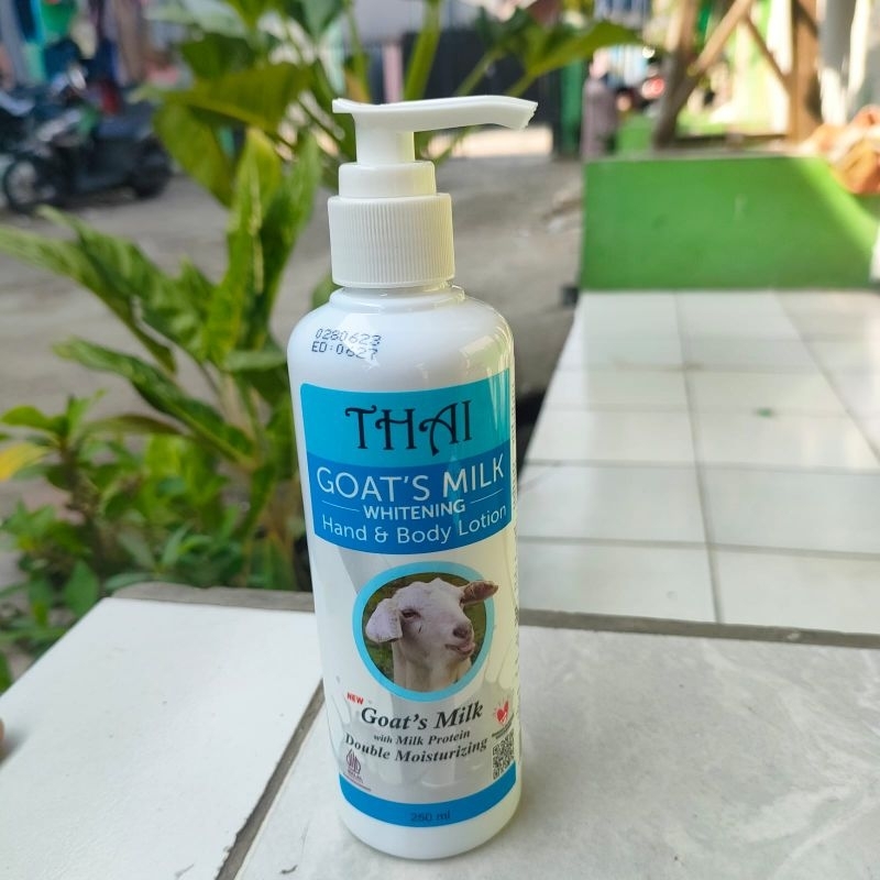 Jual THAIGOAT'S MILK WHITENING HANDBODY SUSU KAMBING 250ML | Shopee ...