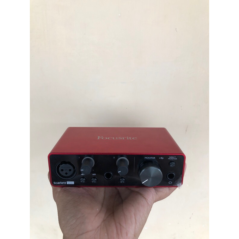 Jual soundcard focusrite solo 3rd Gen | Shopee Indonesia