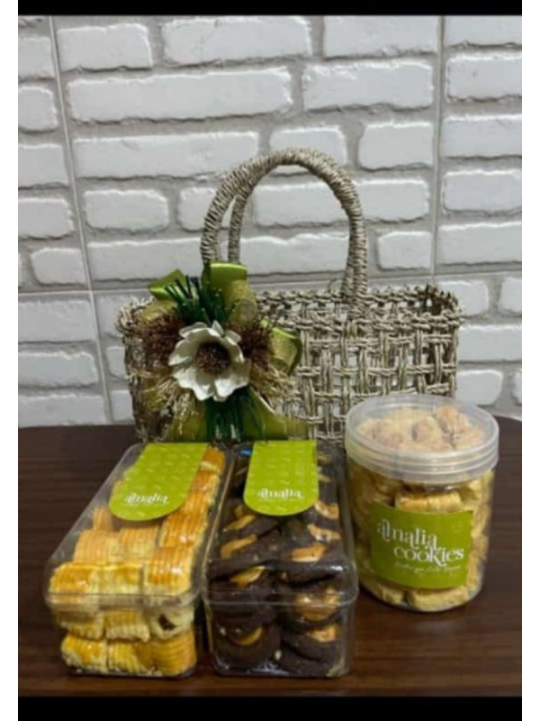 Jual Kuker Lebaran Kue Kering Premium Amalia Cookies Bakery Nastar Kastangel Sagu keju Coklat ...