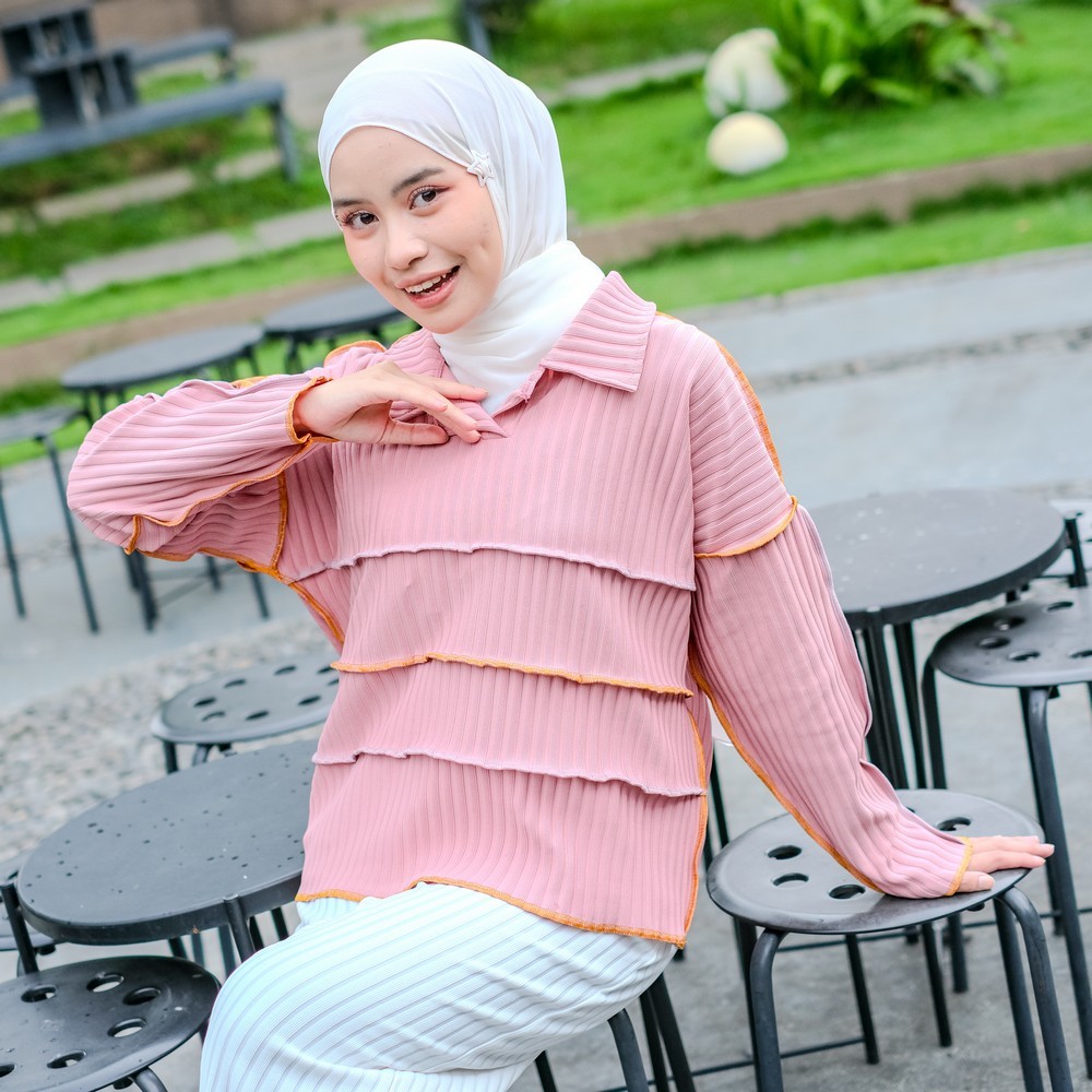 Jual Mybamus Yuna Playfull Knit Tops – Atasan Muslim Wanita – Blus Knit ...
