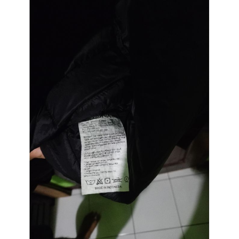Jual Jaket Begonia Monos Series Eco Down Fiber bekas | Shopee Indonesia