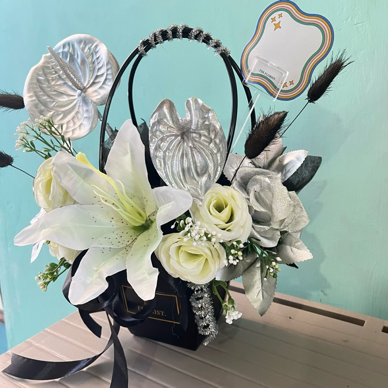 Jual Ready Stock Artificial Flowers Bag White and Silver by Fds.Florist ...