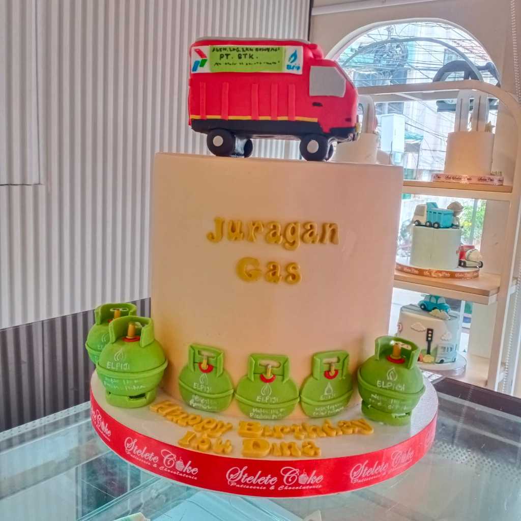 Jual Kue Ulang tahun/Birthday Cake/Kue Ultah Tema Gas/Kue Costum/Kue Jakarta | Shopee Indonesia