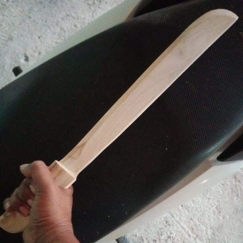 Jual Golok Kayu Mainan Peragaan Latihan Silat Beladiri/Golok Kayu Jati ...