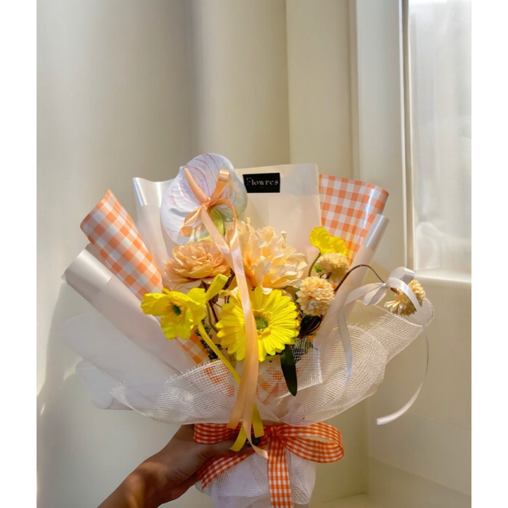 Jual Sunrise Burst Bouquet - Buket Bunga Artificial Wisuda / Buket ...