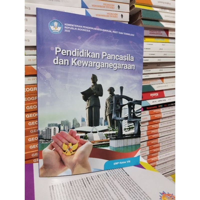 Jual buku ppkn/pendidikan pancasila dan kewarganegaraan kelas 8/VIII/2 smp/mts bse/bos edisi ...