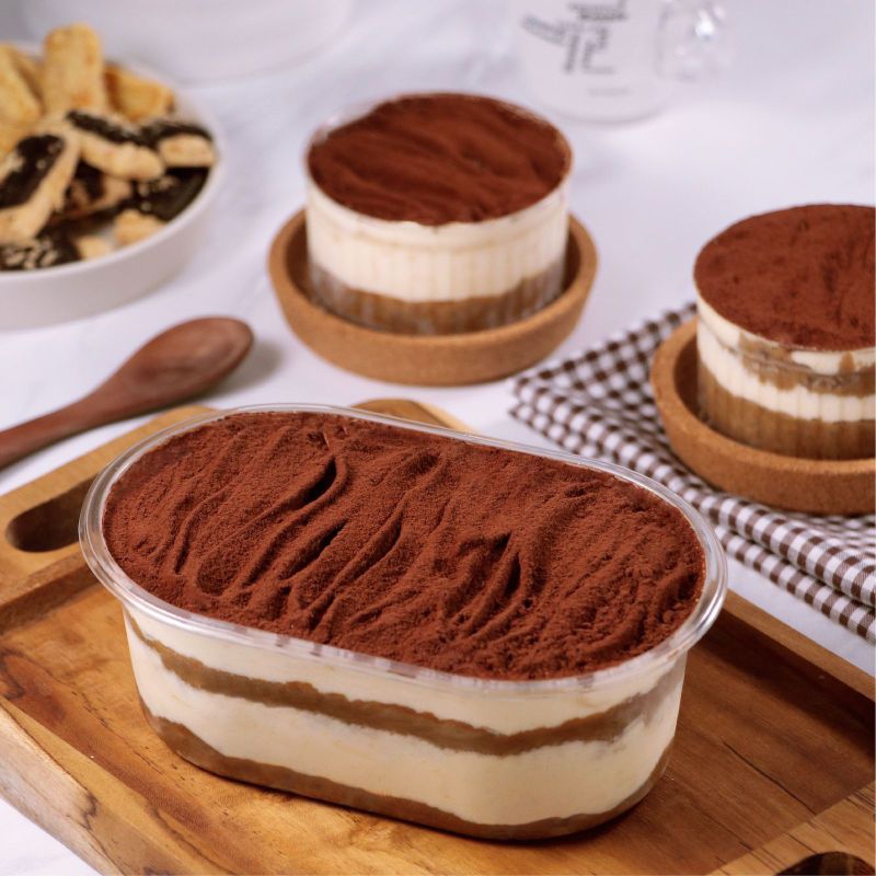 Jual TIRAMISU DESSERT BOX OVAL BY DORE'E COOKIES | Shopee Indonesia