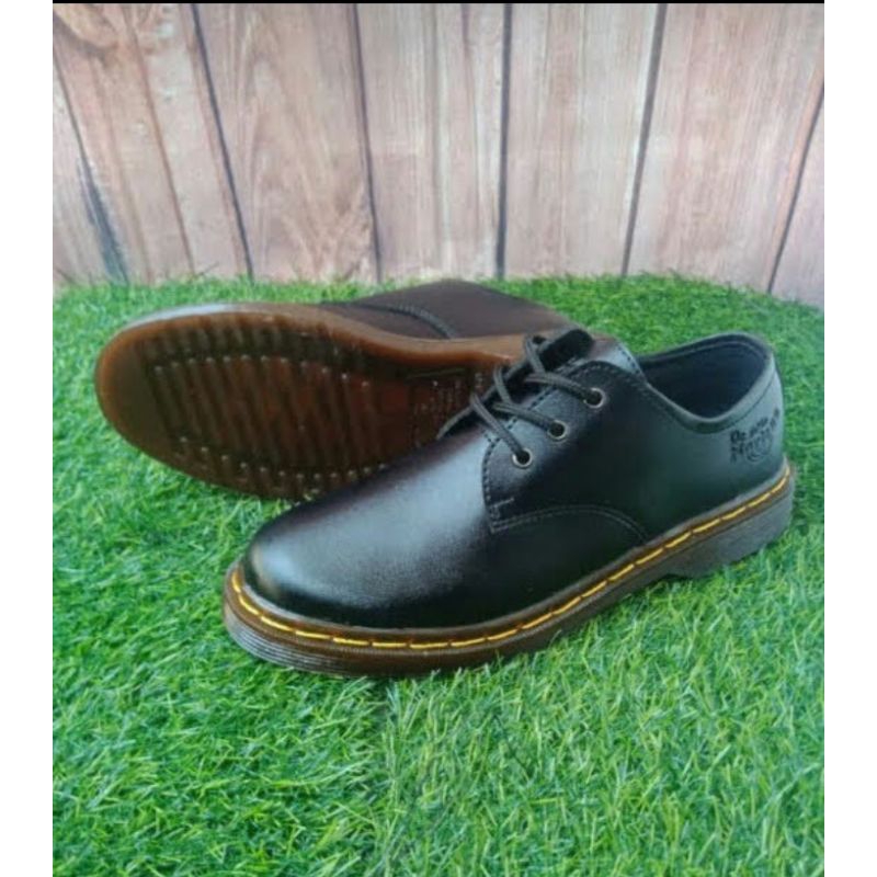 Jual SEPATU DOKMART FORMAL DAN NYAMAN DIPAKAI | Shopee Indonesia