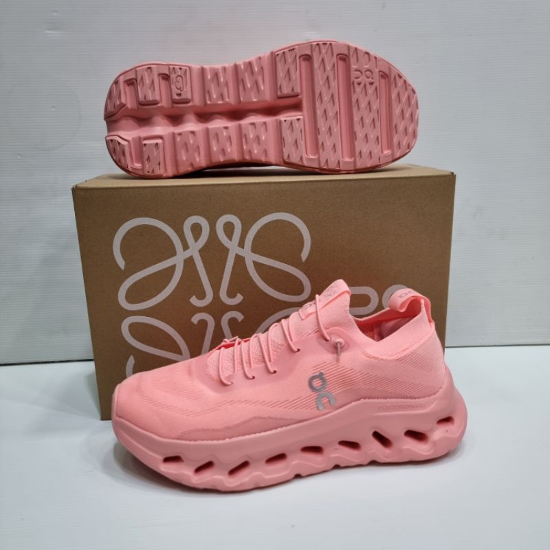 Jual Sepatu On RUNNING WMMS Cloudtilt x Loewe ROSE Sneaker | Shopee ...