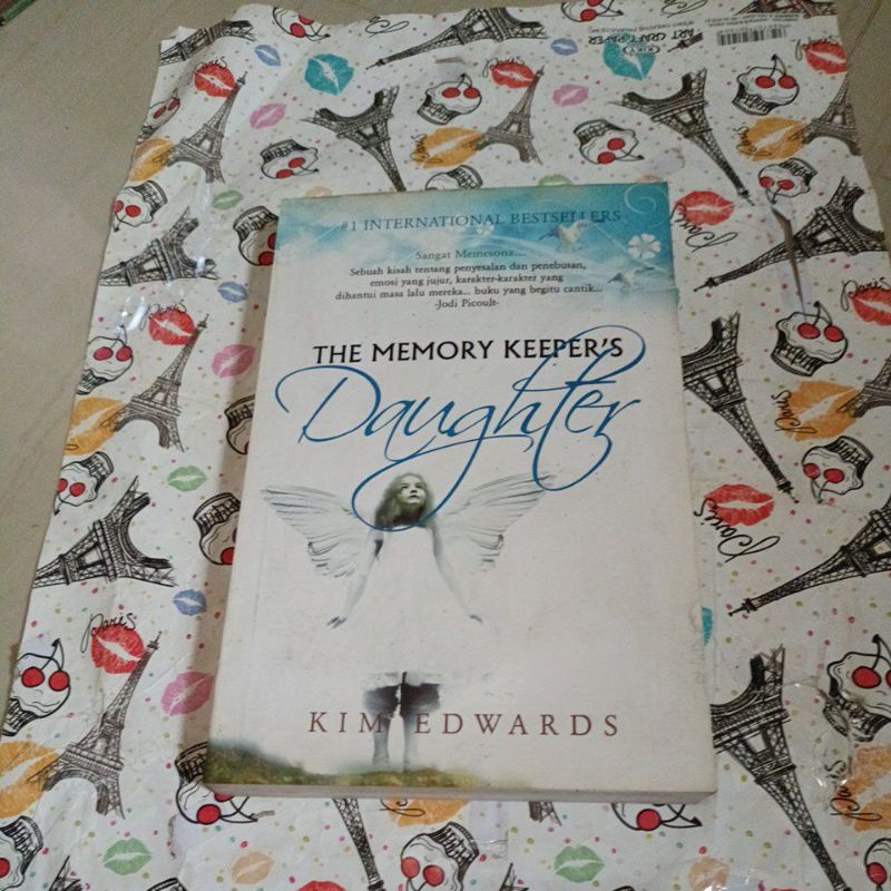 Jual Novel Kim Edwards - The memory Kemper's Daughter | Shopee Indonesia