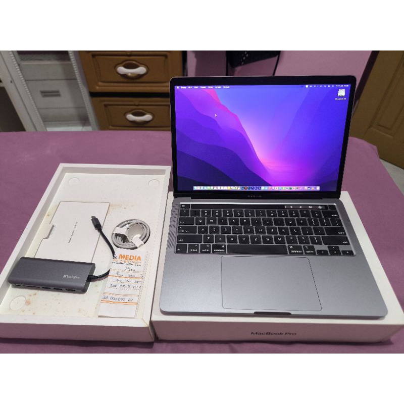 Jual Macbook Pro 13 inch 2020 Core i5 16/512GB 4 thunderbolt 3 port ...