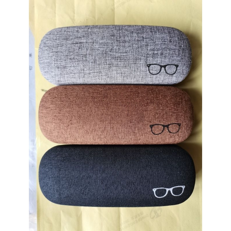 Jual Hard case or kotak keras kacamata/3 warna/satuan | Shopee Indonesia