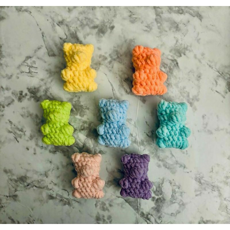 Jual BACA DESC | GUMMY BEAR keychain couple crochet rajut By Jigujelly ...