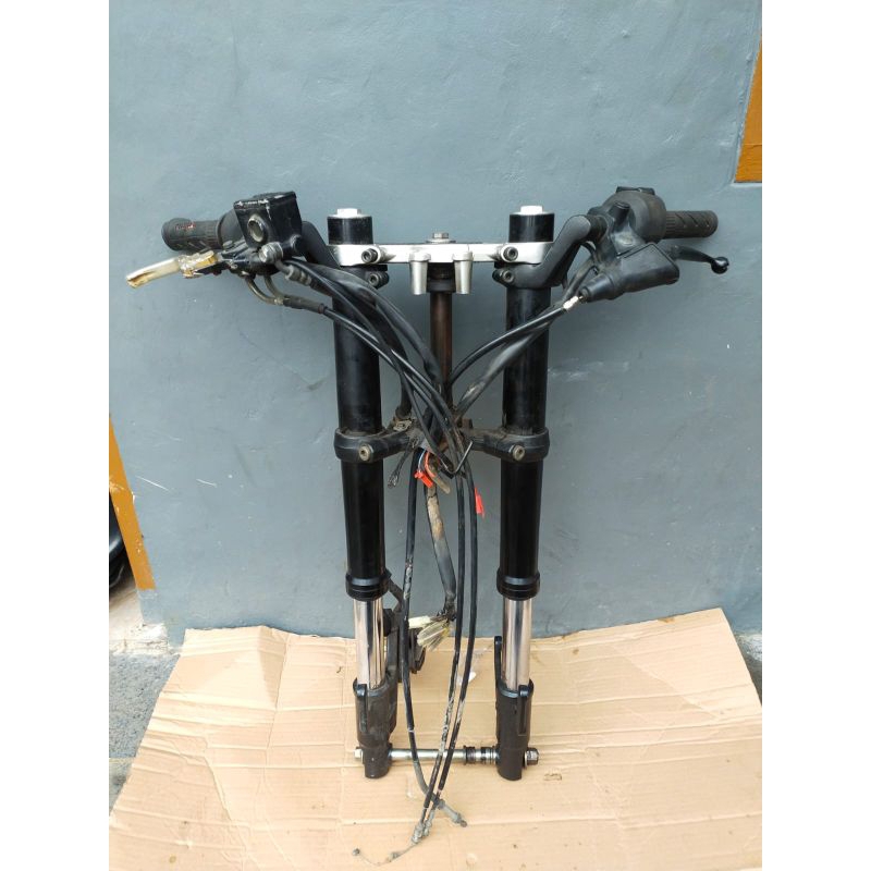 Jual USD Upside-down / Shock Depan R15V3 VVA Original Hitam | Shopee Indonesia