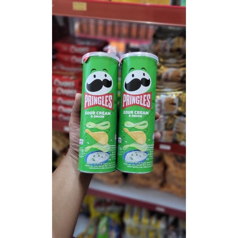 Jual (PROMO 2 PCS) PRINGLES HIJAU BESAR 102GR SOUR CREAM & ONION ...