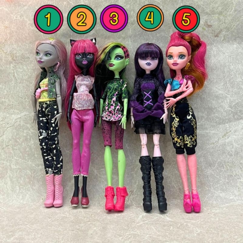 Jual monster high ( MH doll) - moanica d'kay, katty noir , venus ...