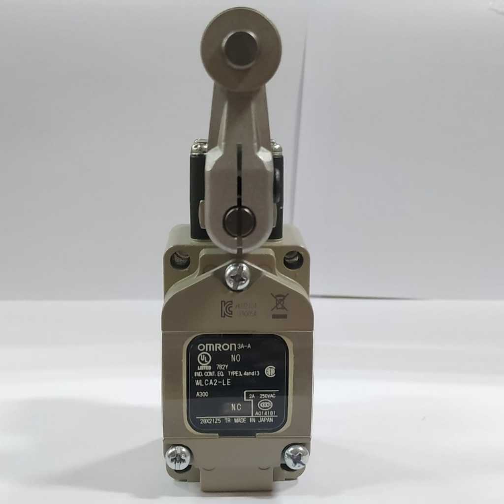 Jual LIMIT SWITCH WLCA2-LE WITH PART OMRON | Shopee Indonesia