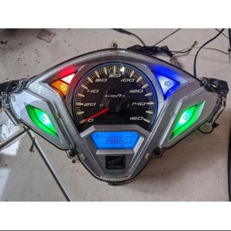 Jual Spidometer Speedometer Kilometer Odometer Motor Vario 125 Old CBS ...