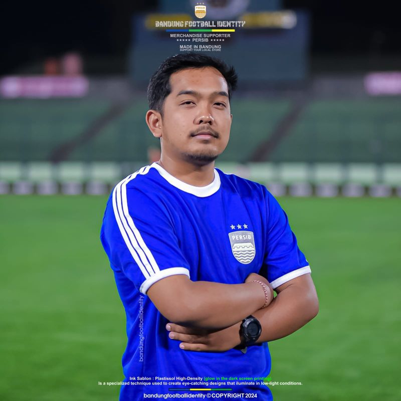 Jual Baju Kaos Ringertee Persib Bandung Logo Tactical efect Glow in the ...