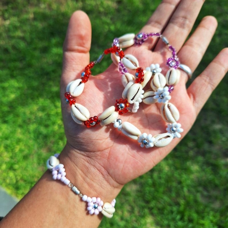 Jual Gelang Bohemian Kerang Bunga Spiral Cantik Oleh Oleh Gelang Tangan ...