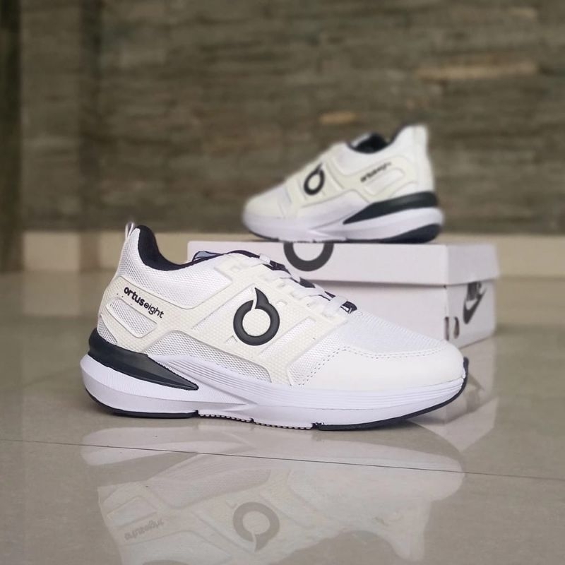 Jual Cod Sepatu olahraga Running Ortuseigh Outdor putih/white Gym/Lari ...