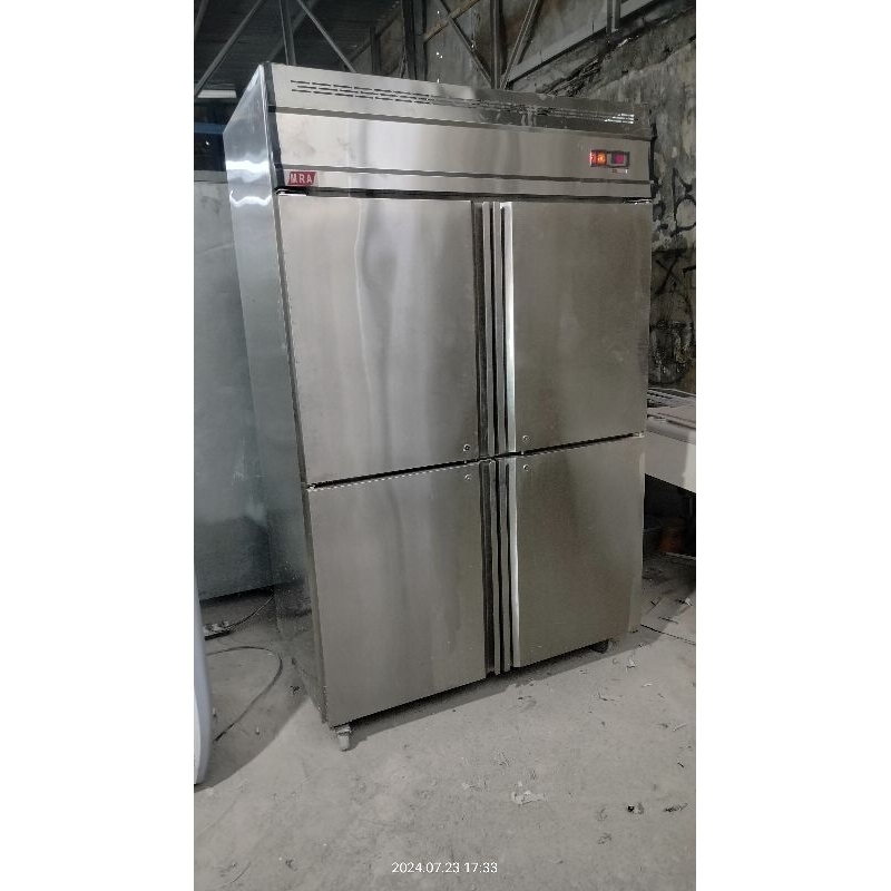 Jual UPRIGHT CHILLER 4 PINTU SECOND | Shopee Indonesia