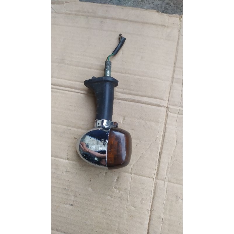 Jual lampu sein belakang ninja rr old bekas original bagian kiri | Shopee Indonesia