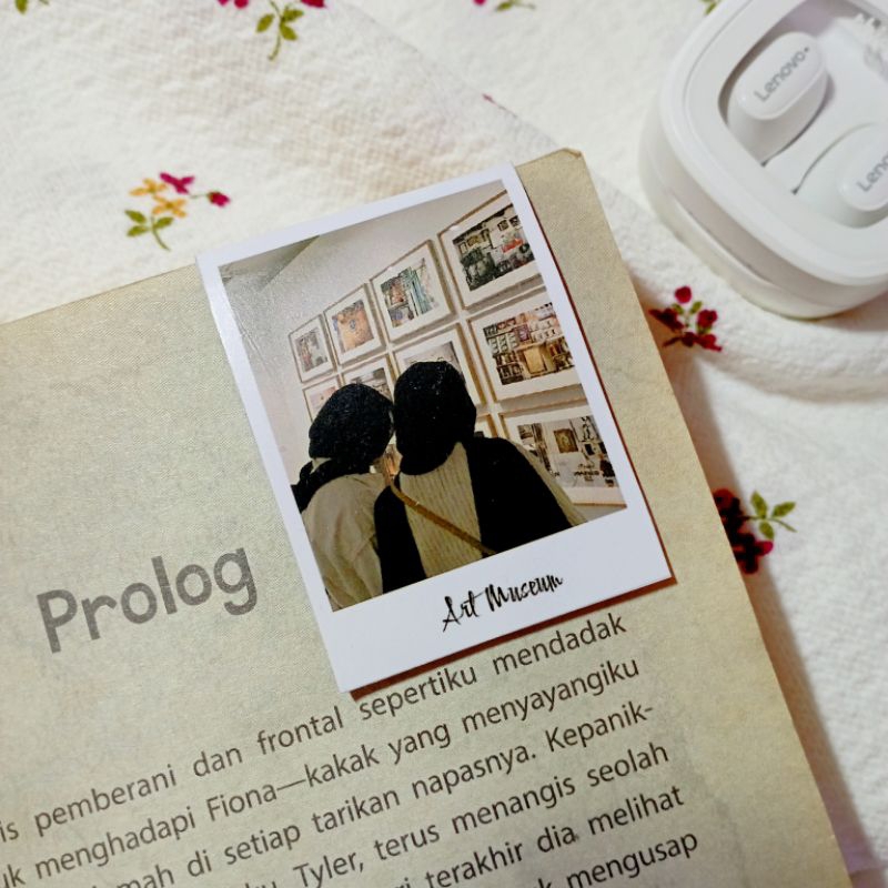 Jual Magnetic Bookmark Polaroid Edition - Pembatas Buku Magnet Polaroid ...
