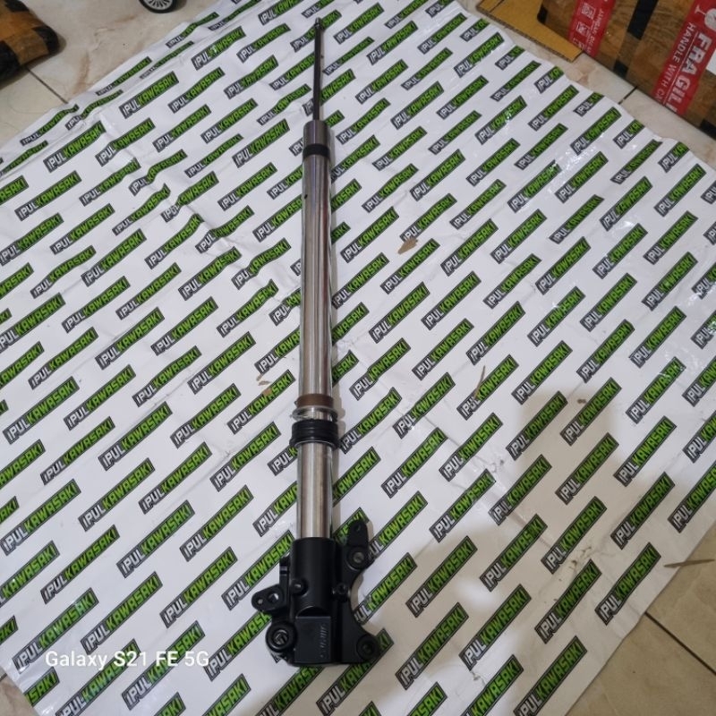 Jual usd pipa as shock shok kiri klx 230 SM LED original | Shopee Indonesia