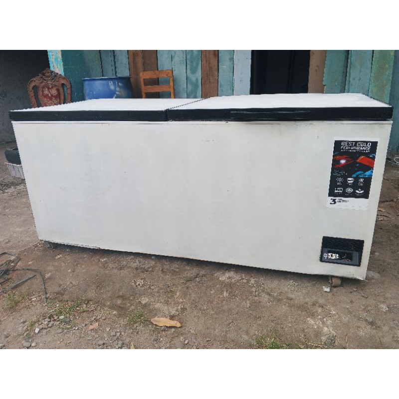 Jual Freezer box gea 900L second bekas | Shopee Indonesia