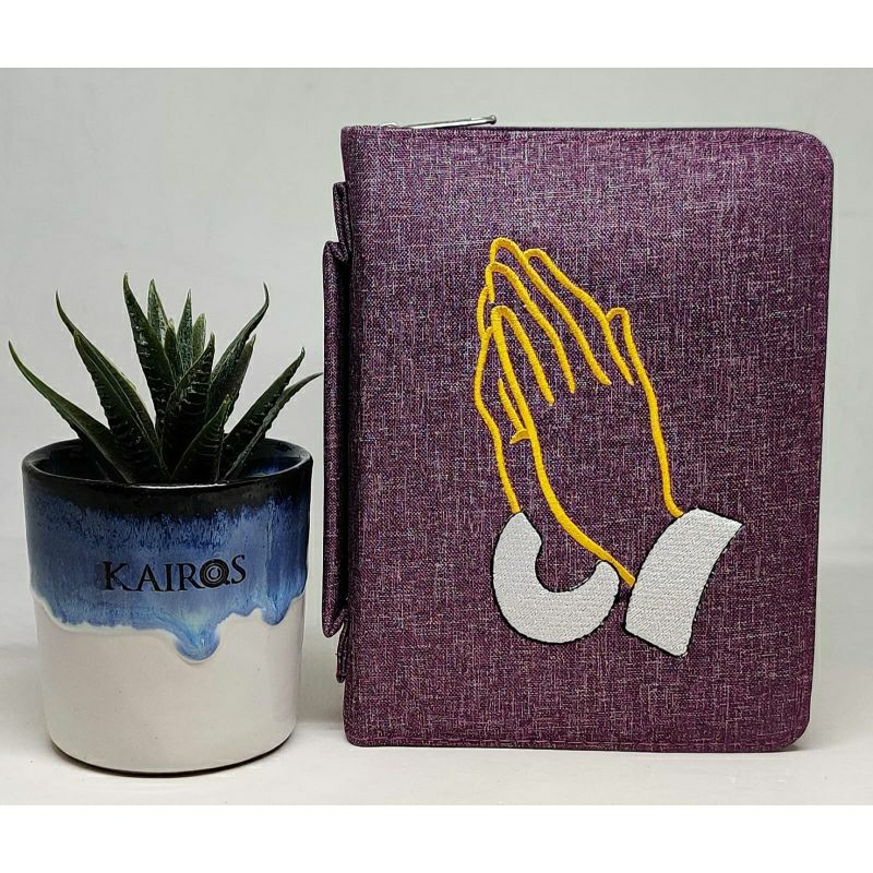 Jual SAMPUL ALKITAB KECIL MOTIF TANGAN BERDOA | Shopee Indonesia