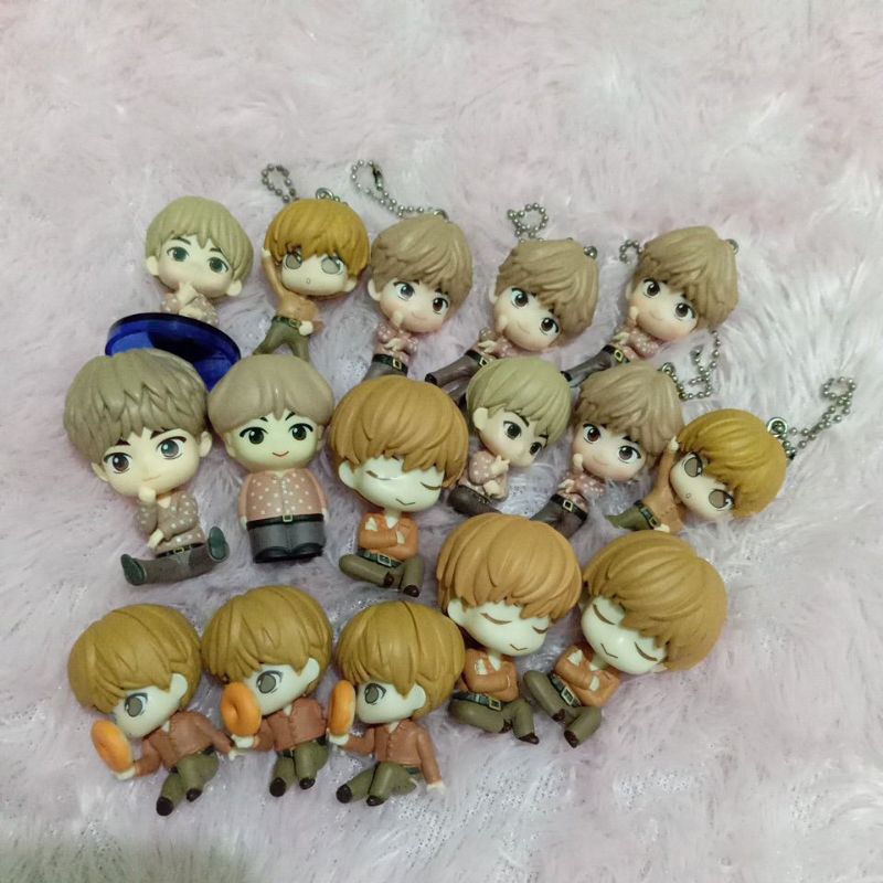 Jual OFFICIAL Figure Keychain Keyring Ganci BT21 Tiny Tan Seokjin BTS | Shopee Indonesia