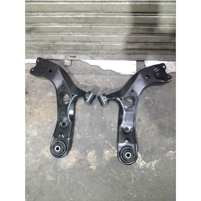Jual Lower Arm Toyota Alphard Vellfire ANH20 Original Copotan | Shopee ...