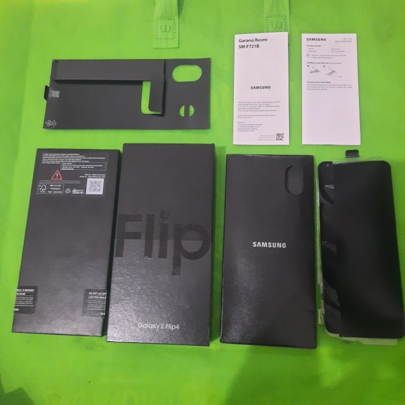 Jual dus box samsung galaxy z flip 4 warna graphite original 100% ...