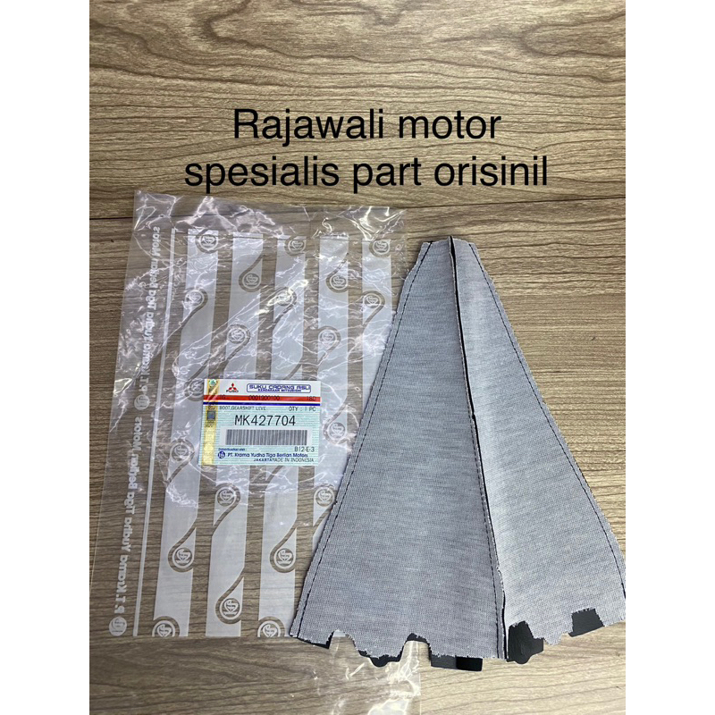 Jual Kain Boot Perseneling Canter Ps110/125 Original KTB MK427704 ...