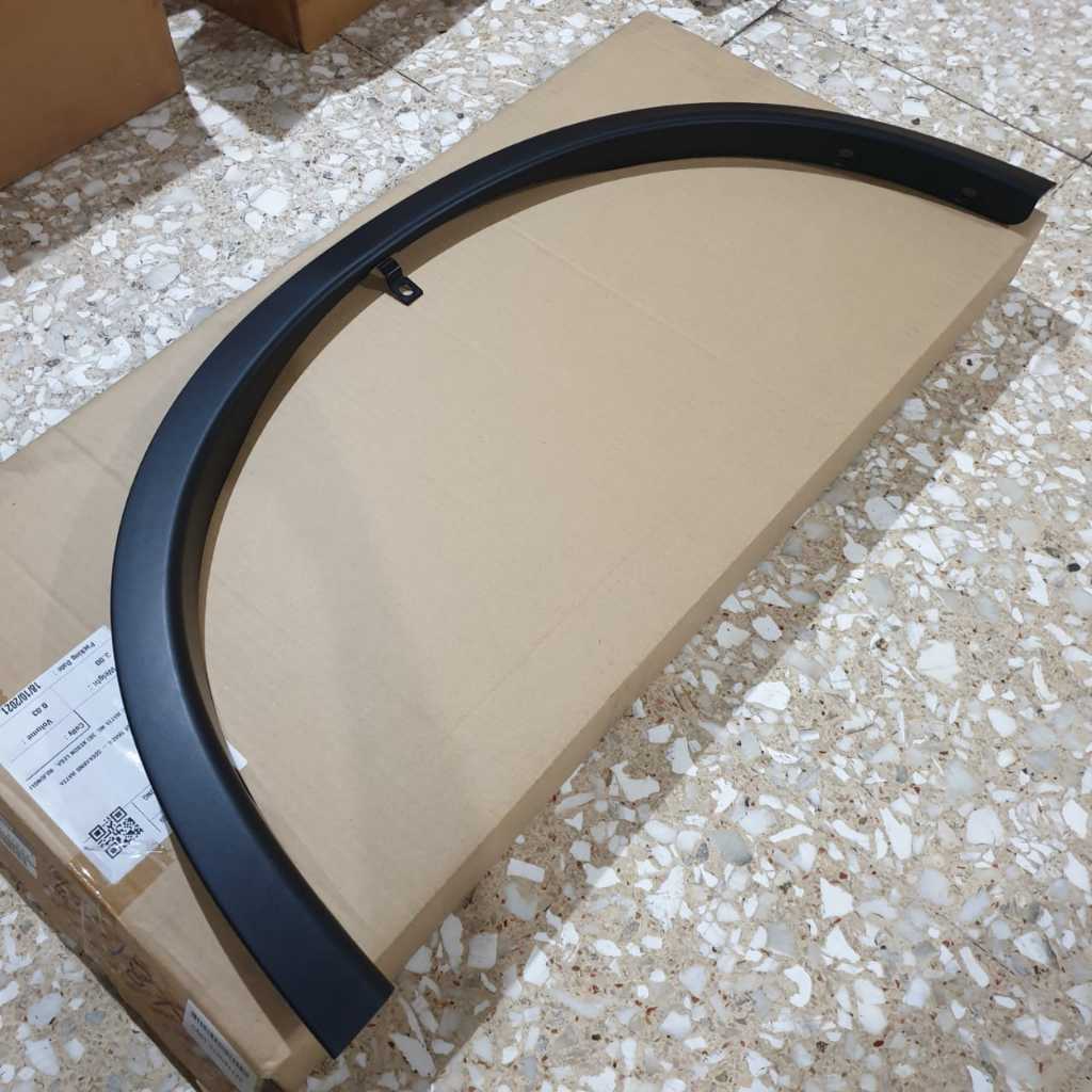 Jual MOULDING ASSY DEPAN NISSAN XTRAIL T32 63860-4CE0A/63861-4CE0A ...