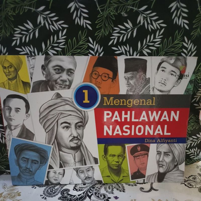Jual MENGENAI PAHLAWAN NASIONAL ESENSI | Shopee Indonesia