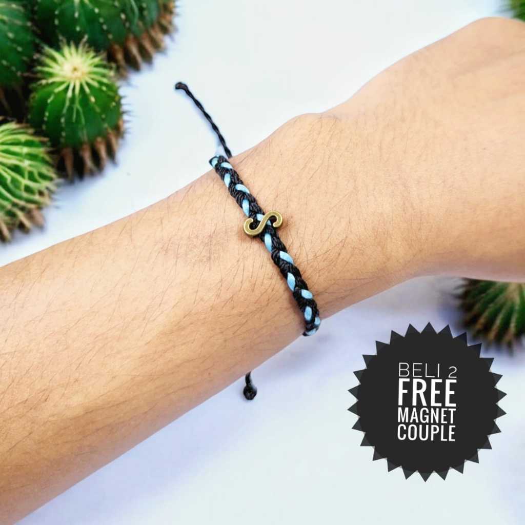 Jual Gelang Inisial Huruf Aesthetic MAgnet Bisa Couple Pacar Pasangan ...
