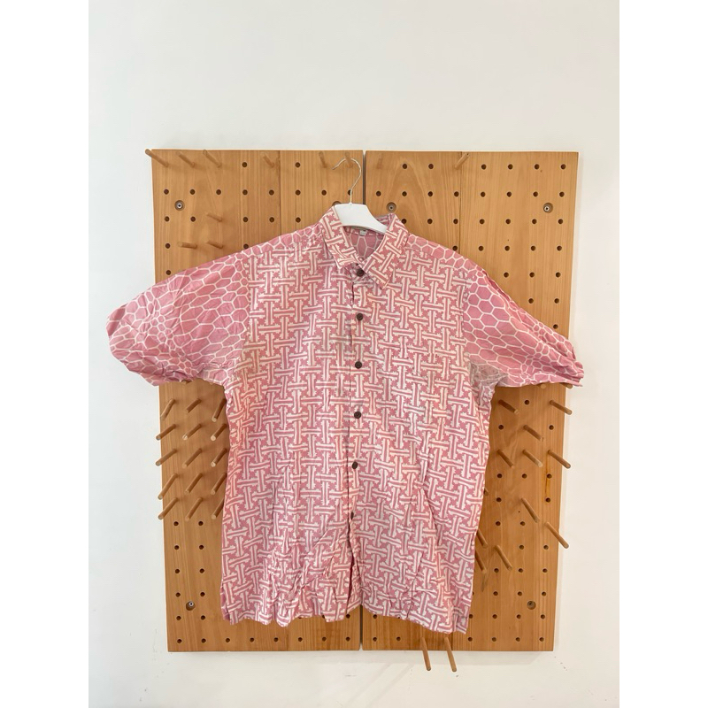 Jual batik pria pink ada minus cek deskripsi dan foto | Shopee Indonesia