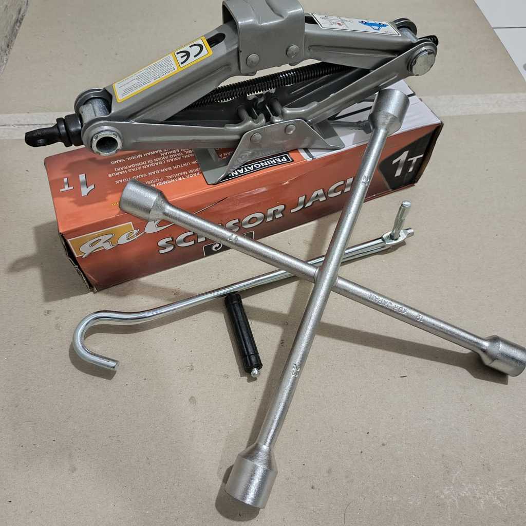Jual PAKET DONGKAR MOBIL 2 SET / Dongkrak Jembatan 1 Ton Dan Kunci Roda ...