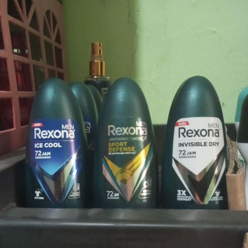 Jual rexona men glowing white Dreamy Bright Deodorant roll on 40 ml ...