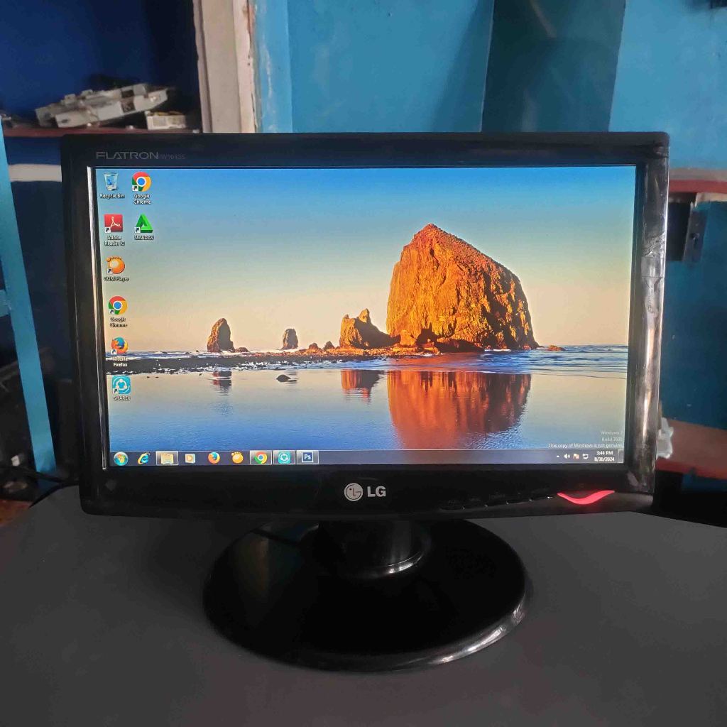 Jual Monitor Lcd Merk LG Ukuran Layar 16 Inch Kondisi Normal | Shopee ...